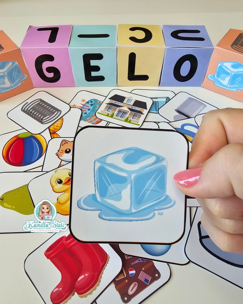Dados das letras: formando palavras - Abc Pedagógico Infantil