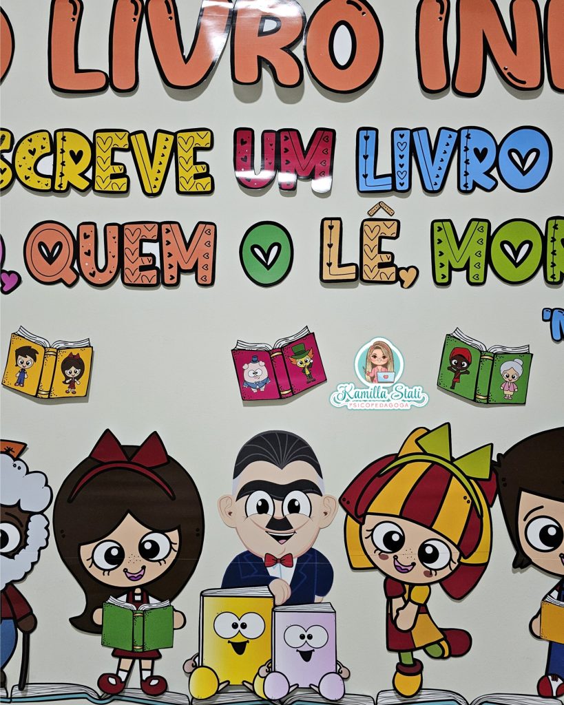 Painel dia do livro infantil - Abc Pedagógico Infantil