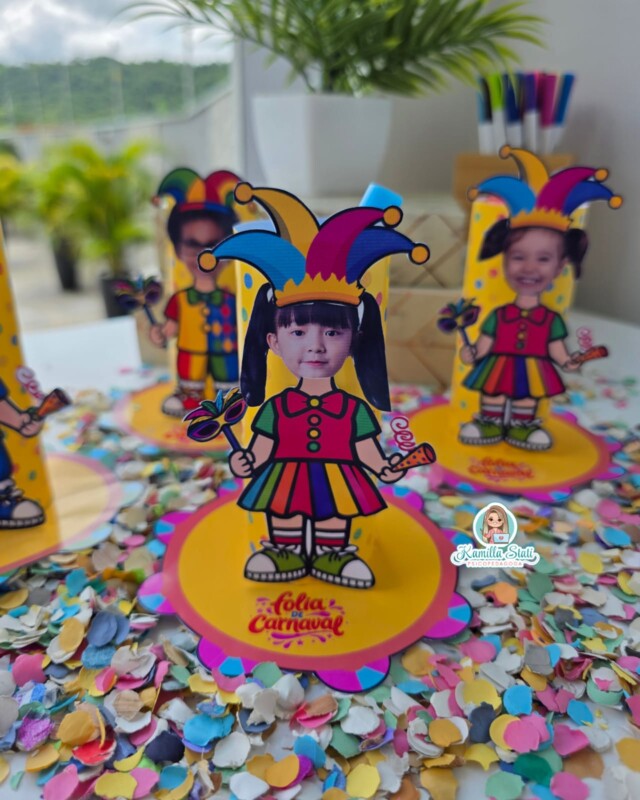 Mini folião de carnaval no rolinho - Abc Pedagógico Infantil